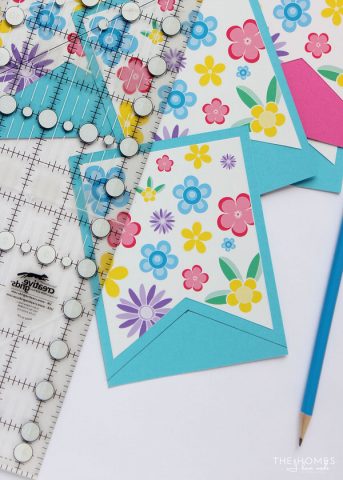 Super Simple DIY Flower Banner (with FREE Printable Download!) - The ...