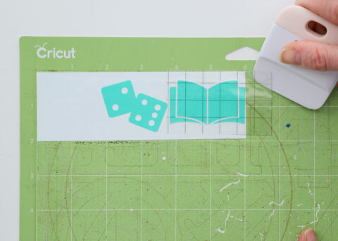 How to Make Vinyl Labels with a Cricut | A Comprehensive Guide