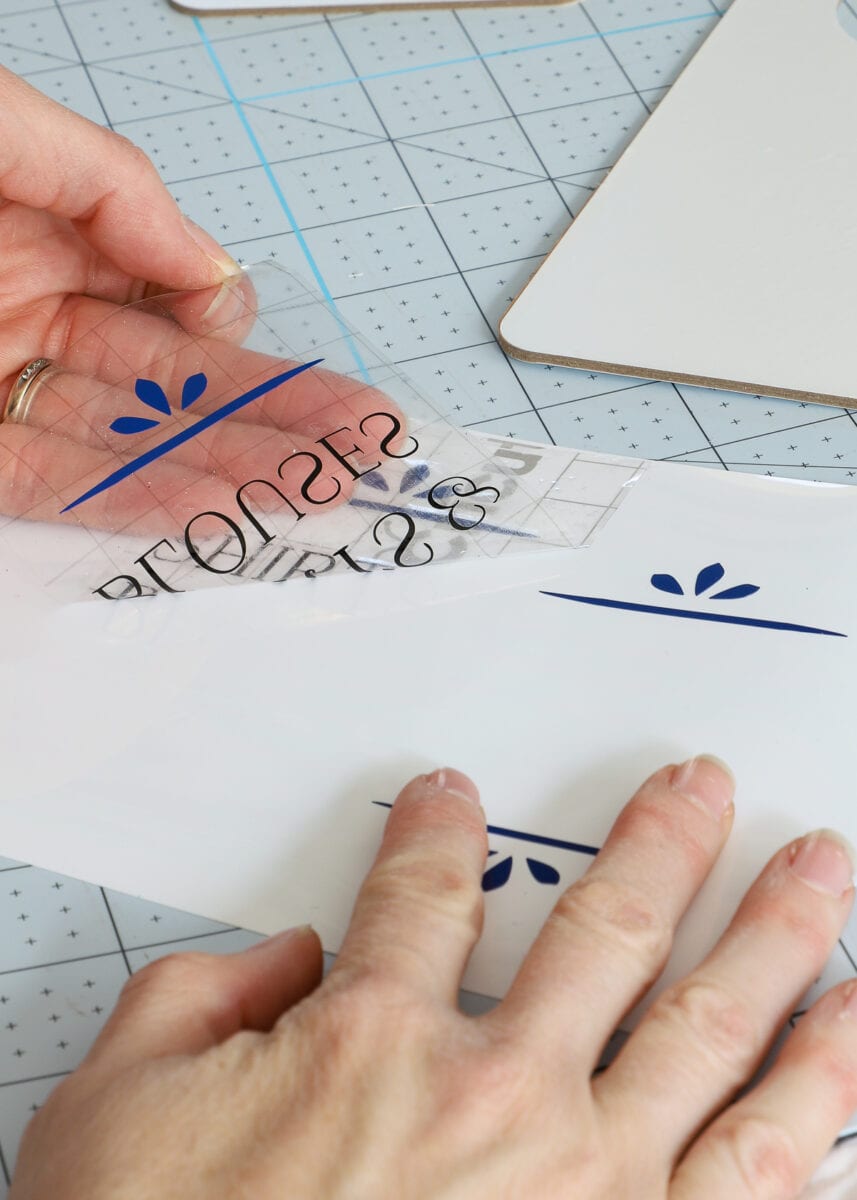 How to Use Smart Materials to Make Labels with Cricut Joy