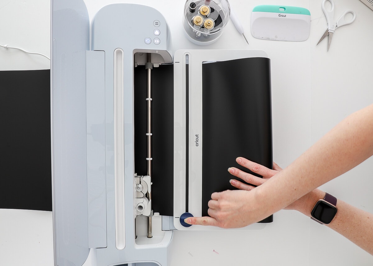 How to Use the Cricut Roll Holder for Smart Materials - The Homes I ...