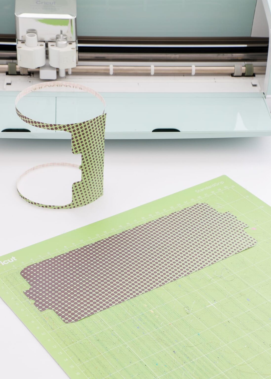 DIY Split Monogram Mugs with Cricut Mug Press