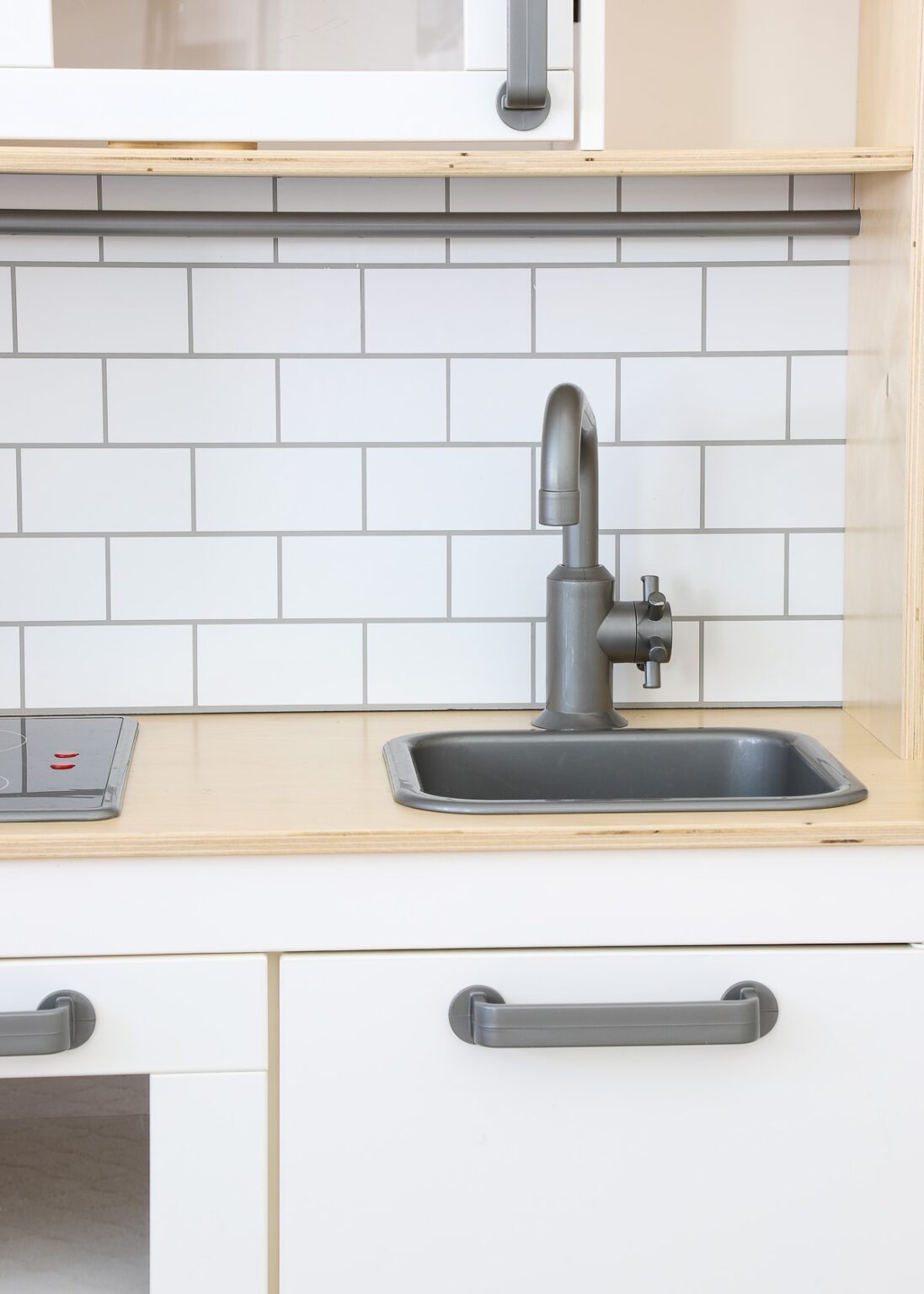 How to Make a Vinyl Tile Backsplash with a Cricut