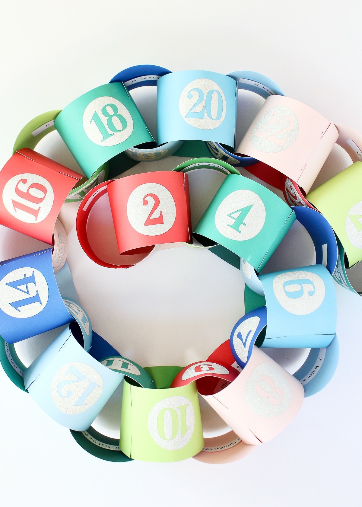 DIY Christmas Countdown Chain With a Cricut - The Homes I Have Made