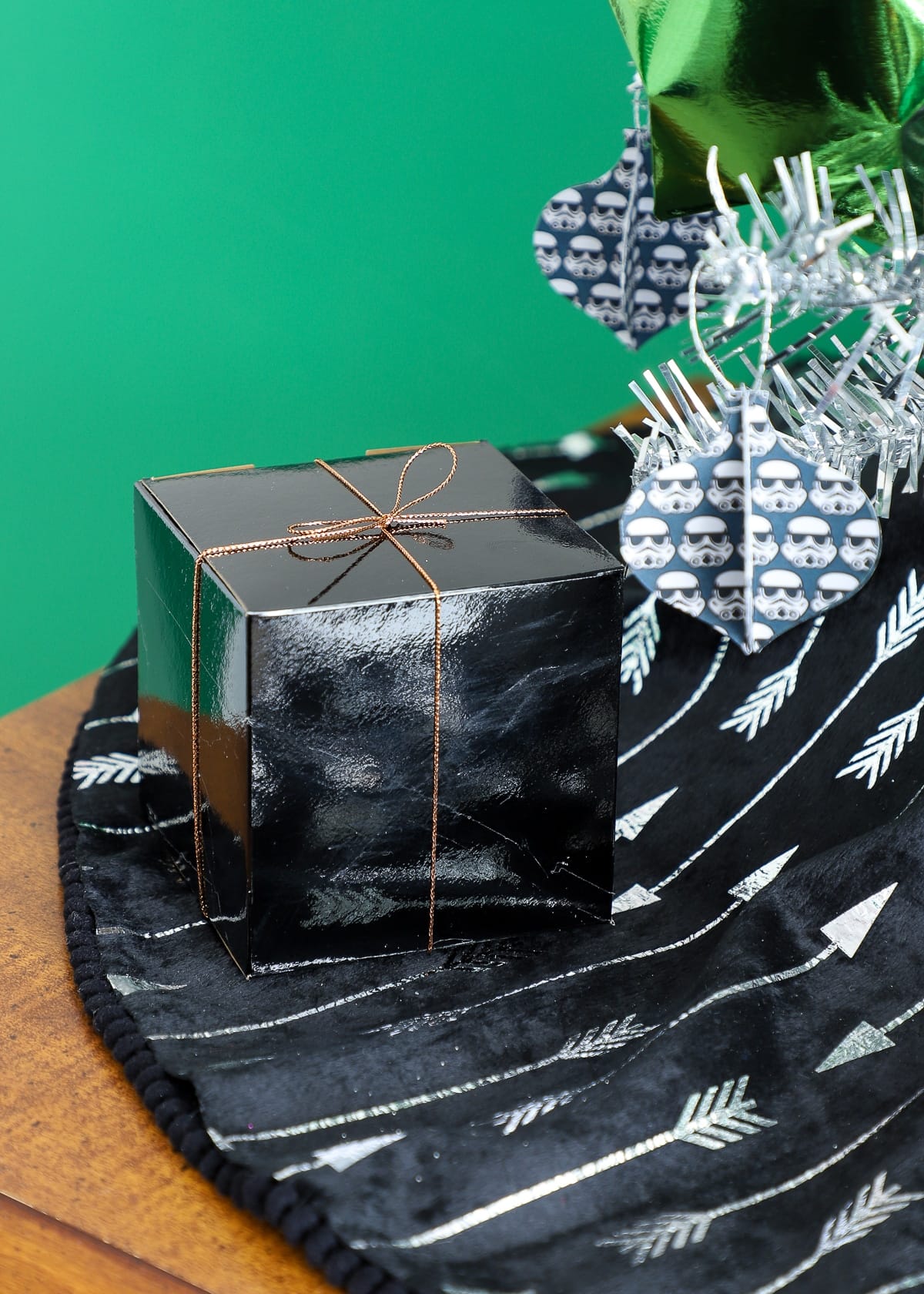 DIY Mini Christmas Presents (To Put Under Small Trees!)