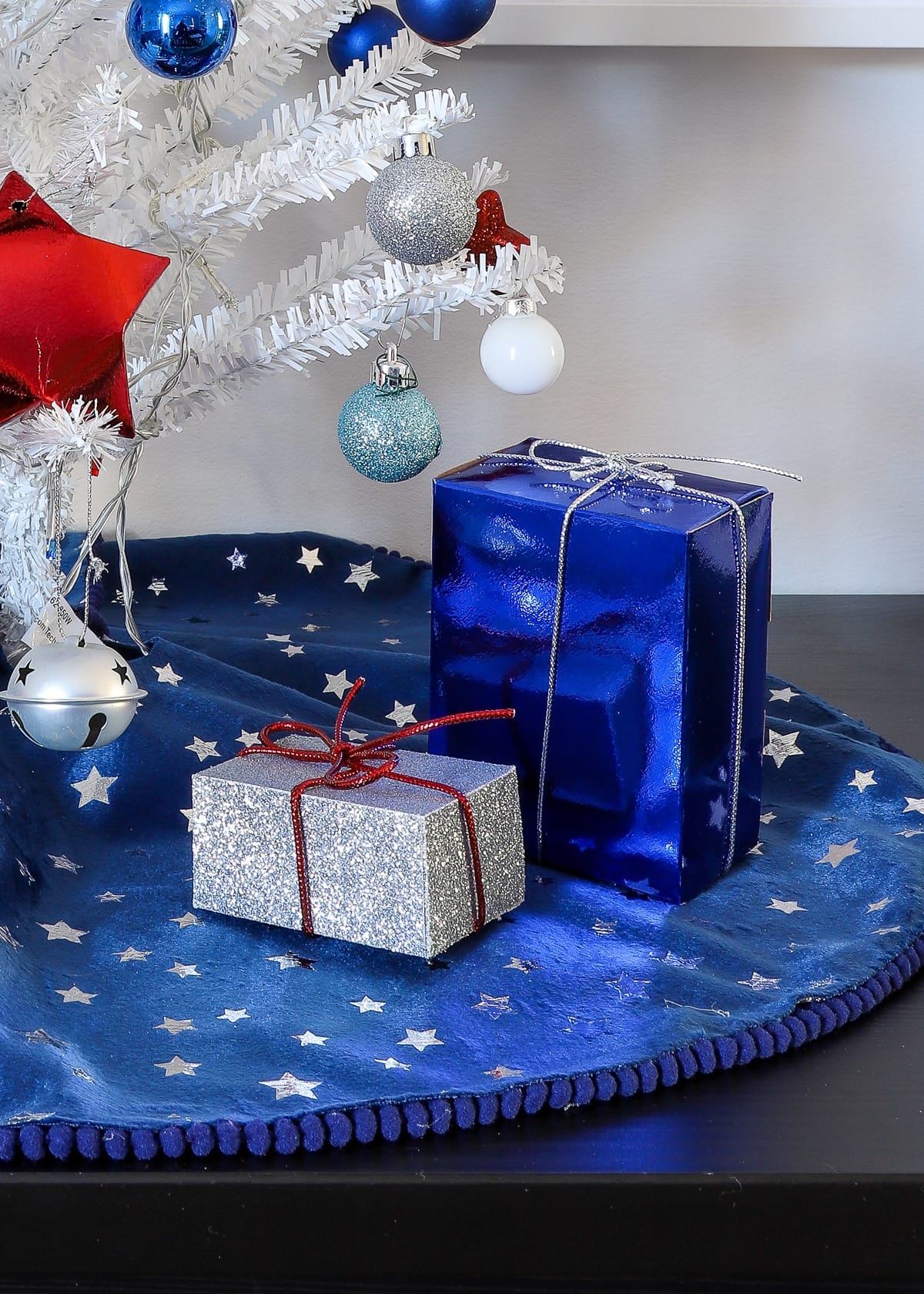 DIY Mini Christmas Presents (To Put Under Small Trees!)