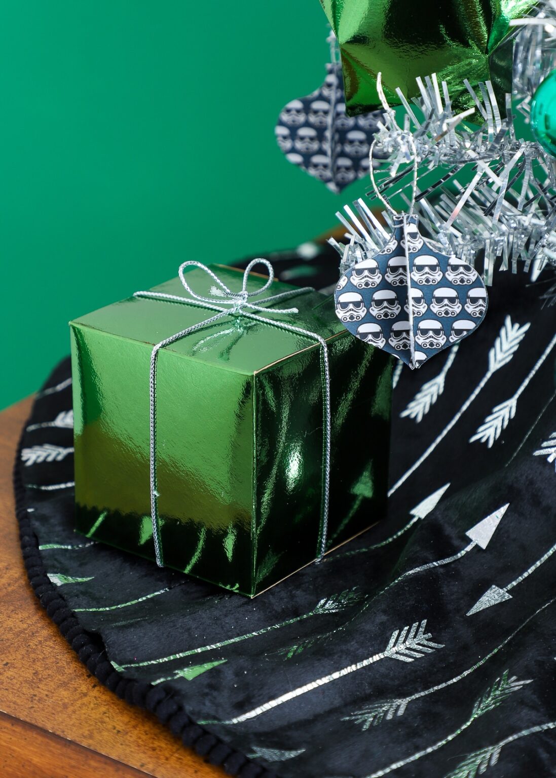 DIY Mini Christmas Presents (To Put Under Small Trees!)