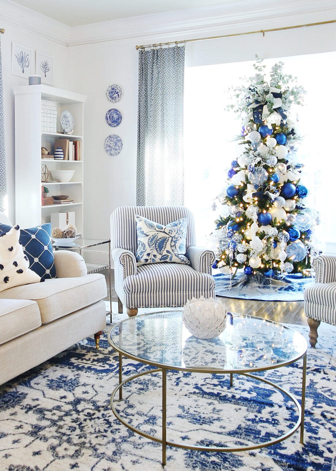Have a "Blue Christmas" With These Gorgeous Decor Ideas