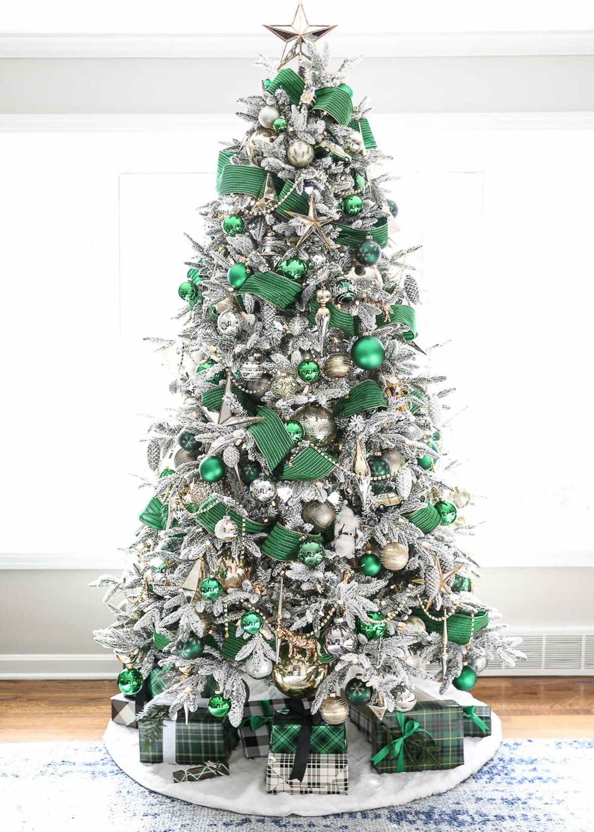 Ideas for Using Green In Your Christmas Decor - The Homes I Have Made