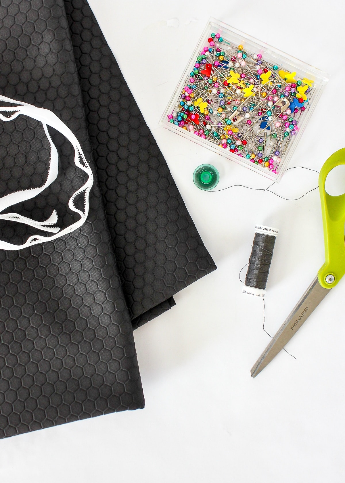 Easy Superhero Cape Sewing Pattern | A 20-Minute Project! - The Homes I ...