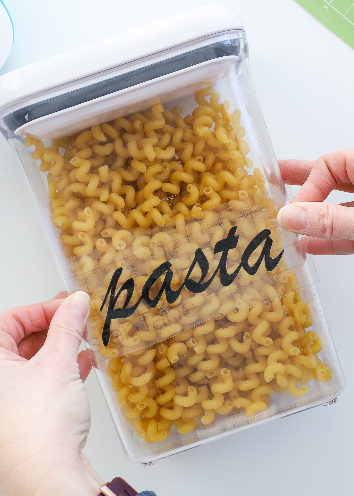 How to Make Pantry Labels with a Cricut | 3 Methods to Try! - The Homes ...