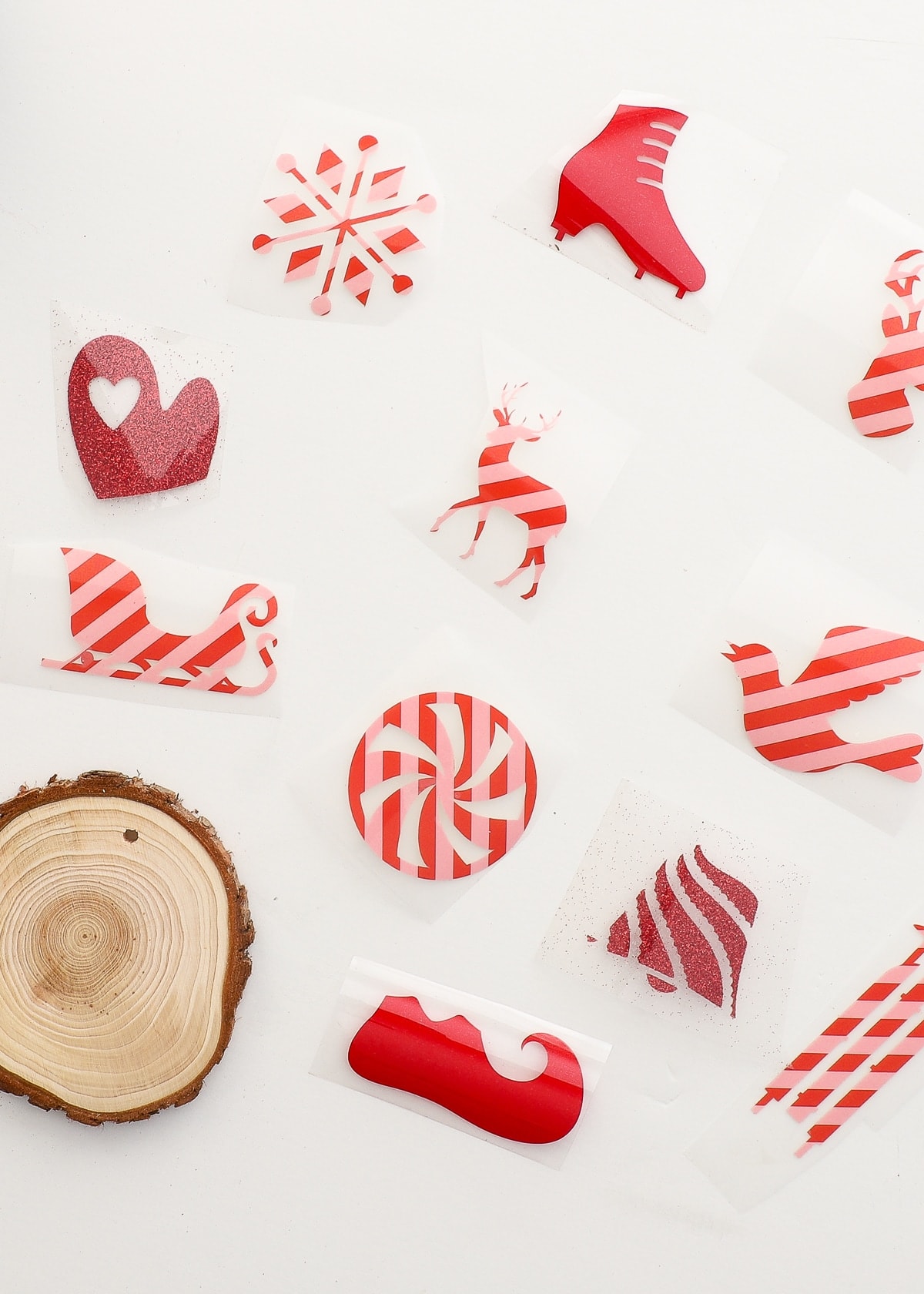 Easy Wood Slice Ornaments with a Cricut & Iron-On - The Homes I Have Made