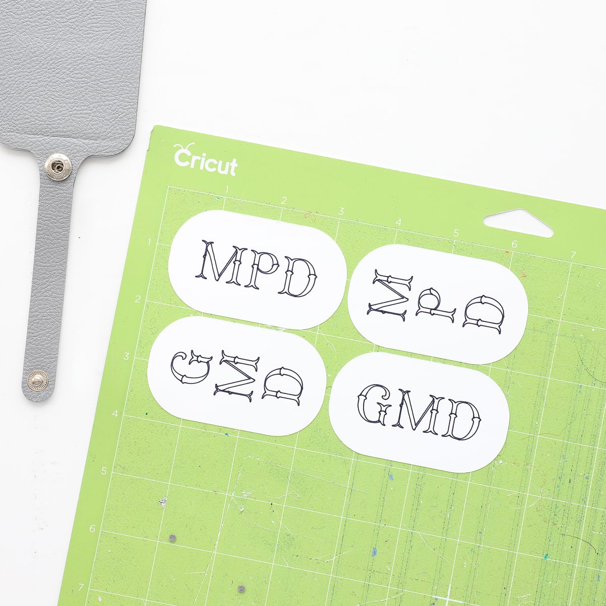 How to Make (Super Chic) Luggage Tags with a Cricut - The Homes I Have Made