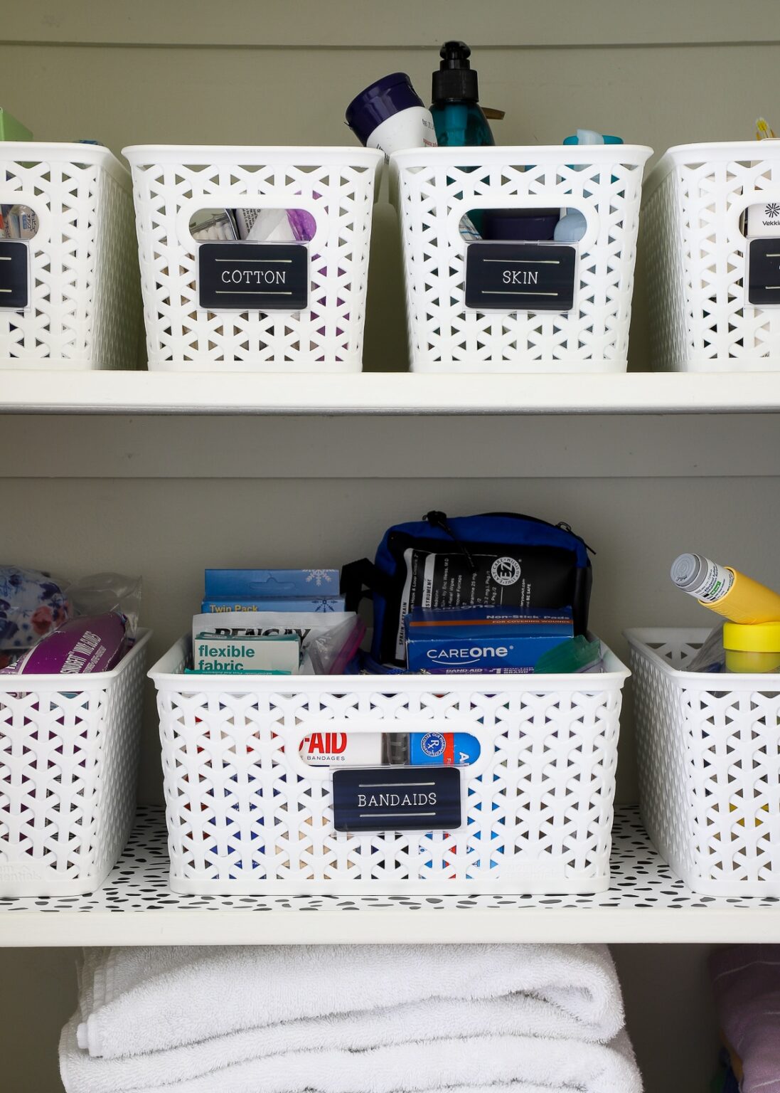 Top Tips for a Perfectly Organized Bathroom Closet (That Looks Great ...