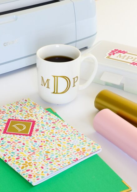 5 (Easy) Ways to Design Stylish Monograms for Your Cricut - The Homes I ...