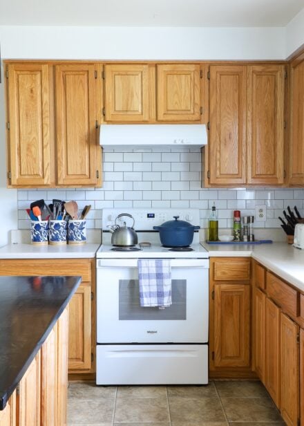 How to Install a Peel & Stick Tile Backsplash In a Rental (Without ...