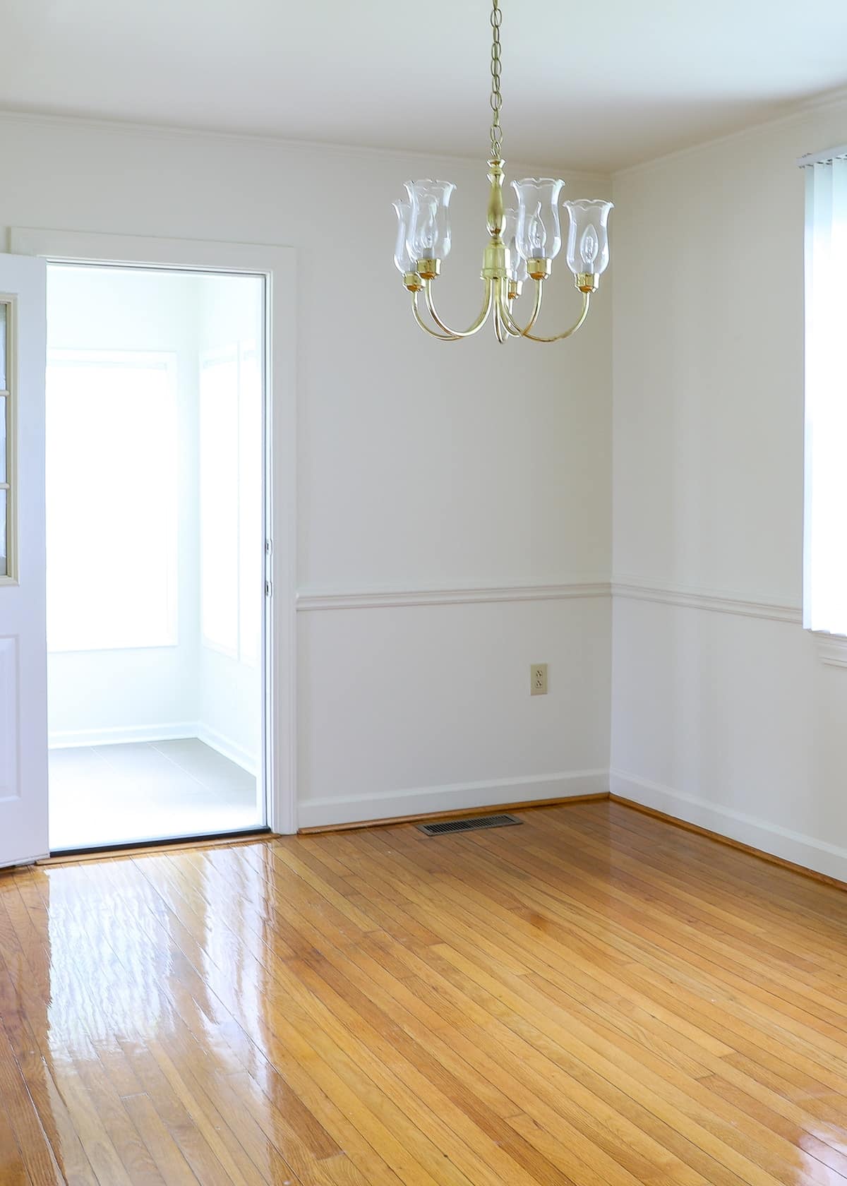 12+ Totally Temporary Ways to Update Rental Walls - The Homes I Have Made