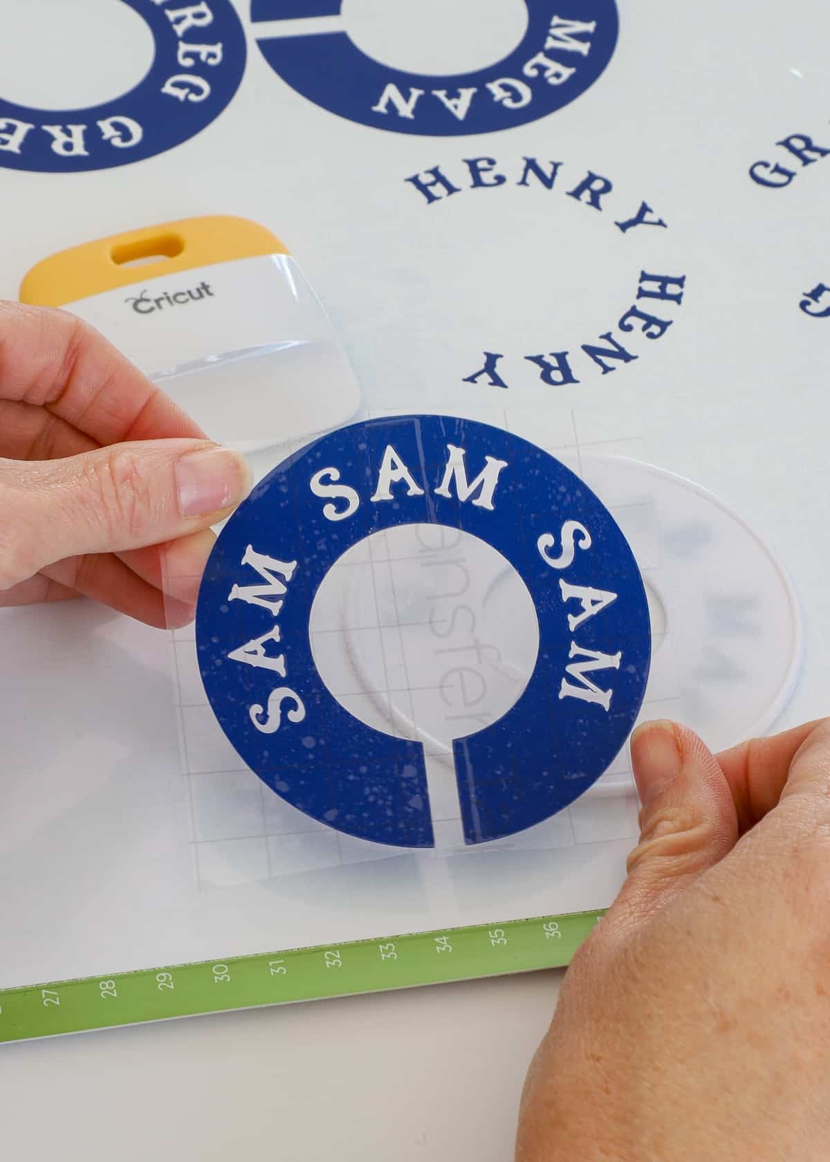 Round Closet Divider Labels with a Cricut (+ SVG File) - The Homes I ...