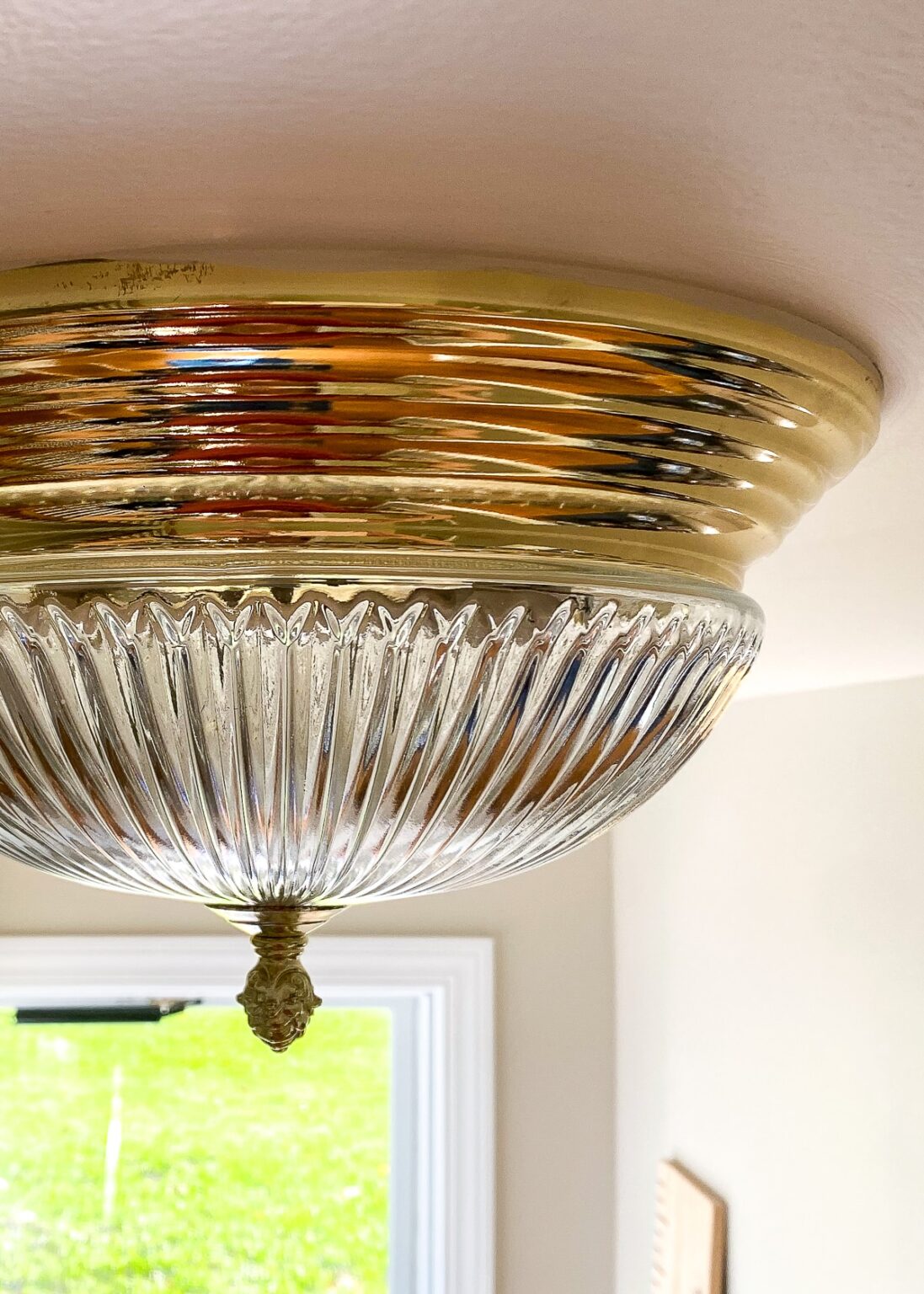 What You Need To Know About Changing Light Fixtures In Your Rental ...