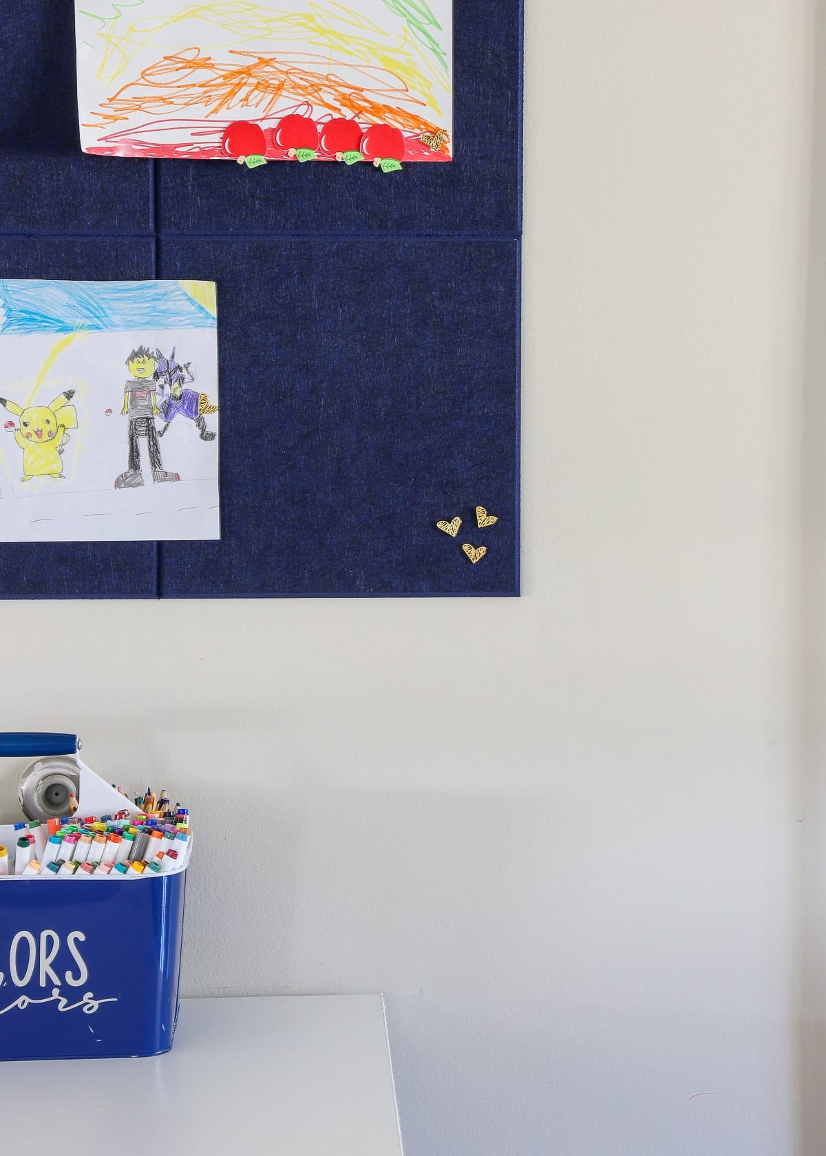 How to Set Up a Kids Art Station | 10 Essentials to Include - The Homes ...