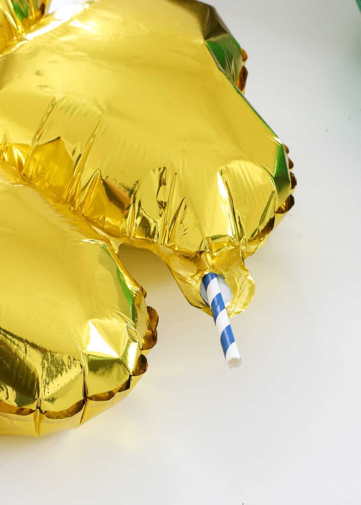 How to Deflate Mylar Balloons | Step-By-Step - The Homes I Have Made